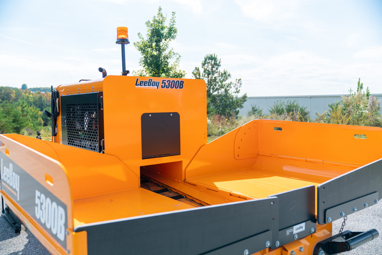 5300B - LeeBoy®