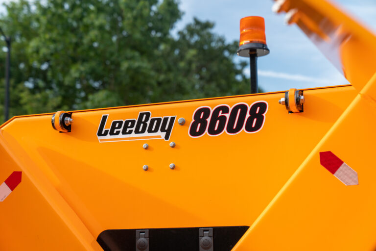 8608 - LeeBoy®