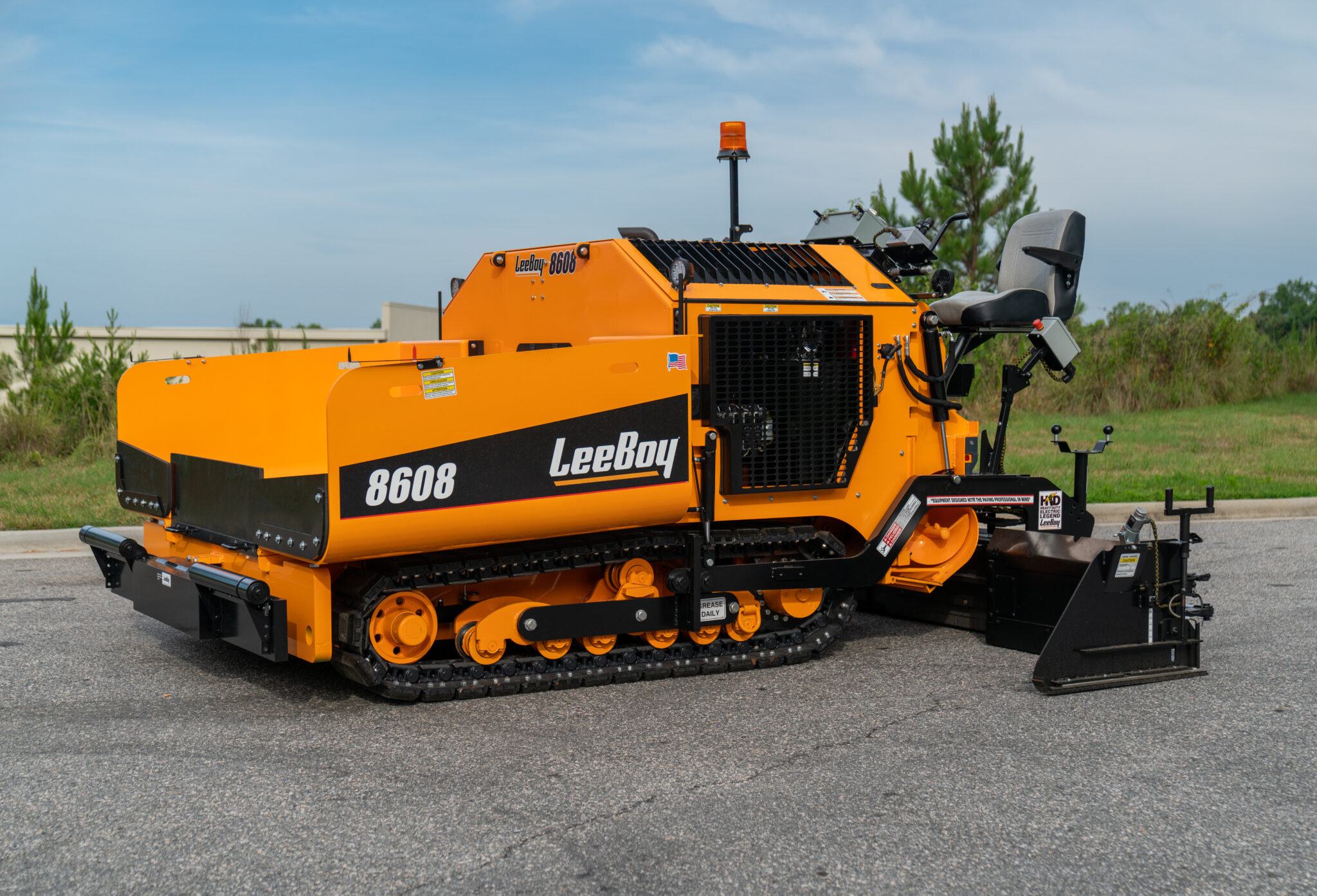 8608 - LeeBoy®